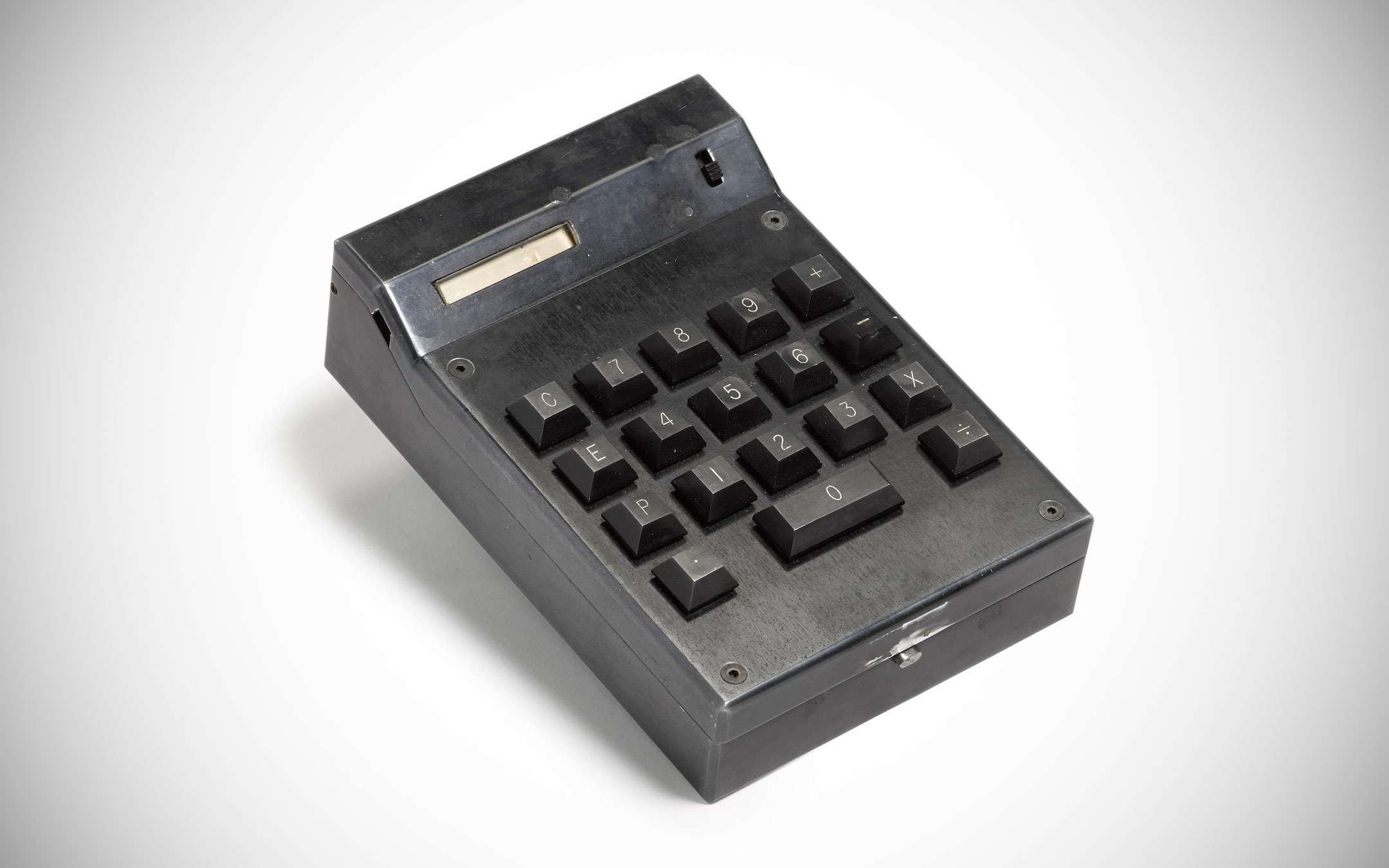 Texas Instruments: all'asta la prima calcolatrice portatile della storia