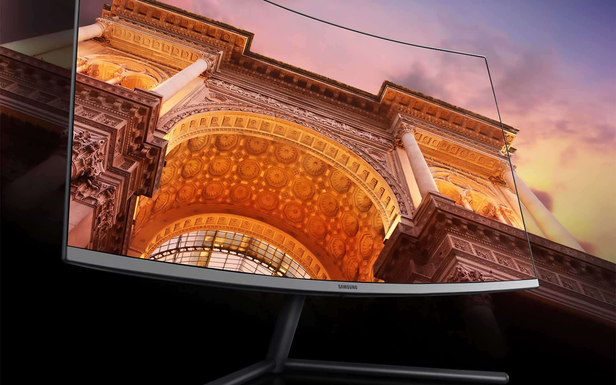 Prime Day: monitor 4K curvo da 32 pollici di Samsung a -25%