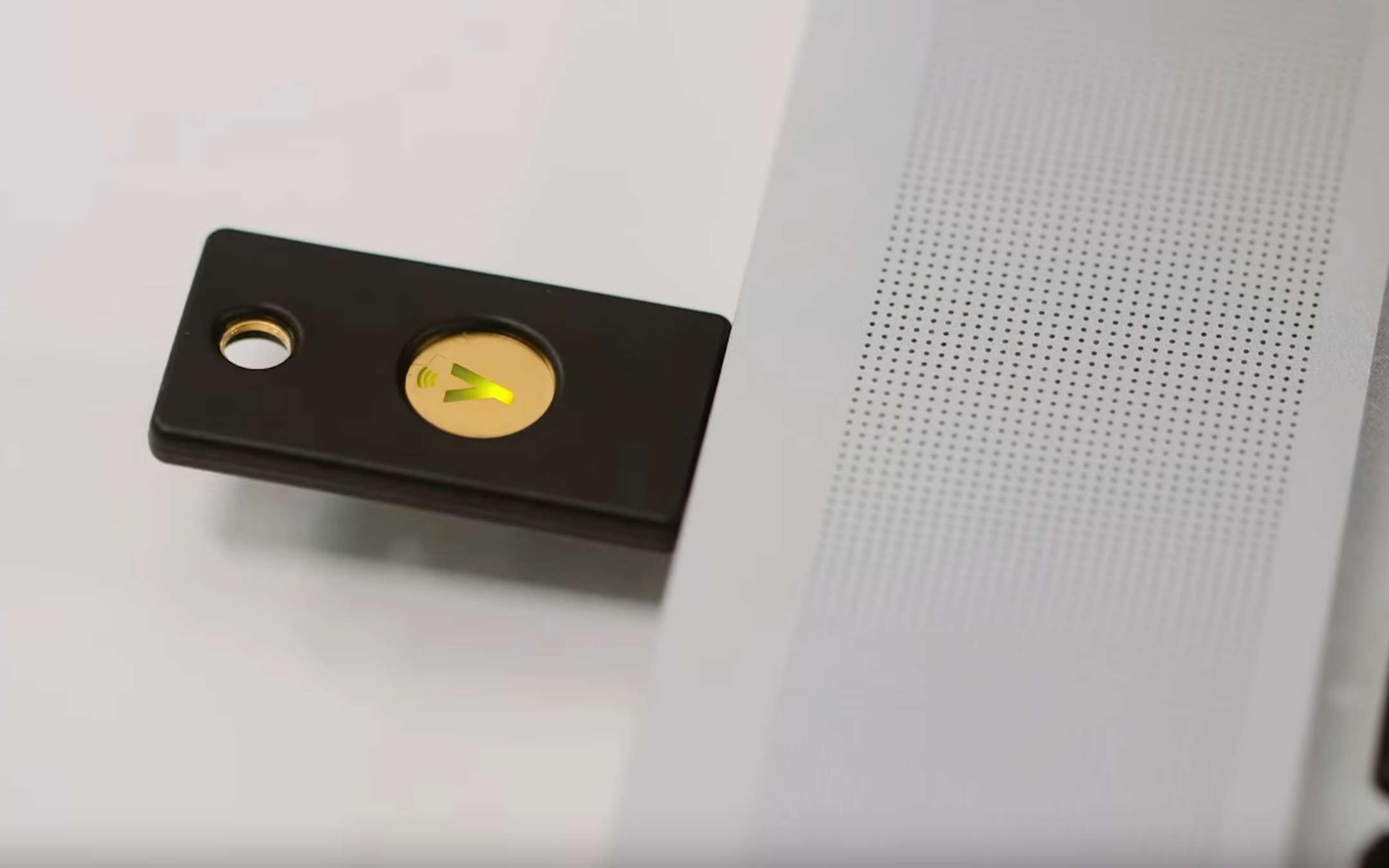 Twitter: security key per autenticazione 2FA