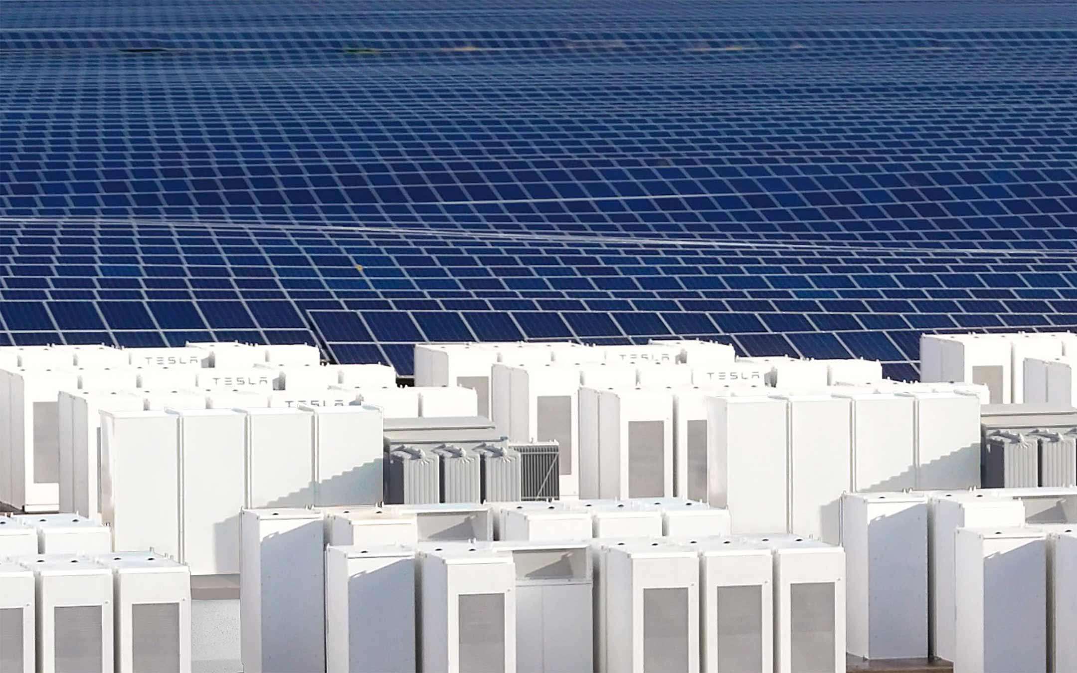 Tesla realizza una mega-batteria in Texas con modulo Megapack