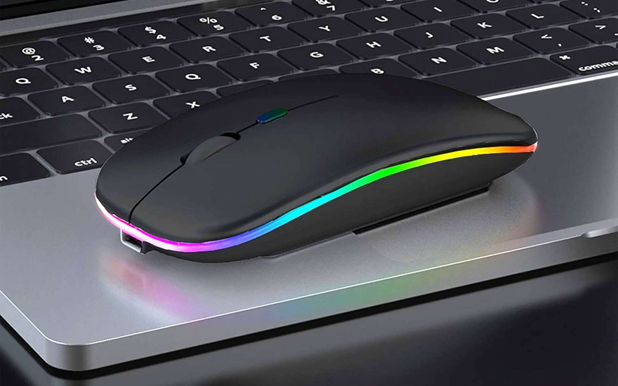 Mouse wireless RGB a soli 8 euro: così è un regalo