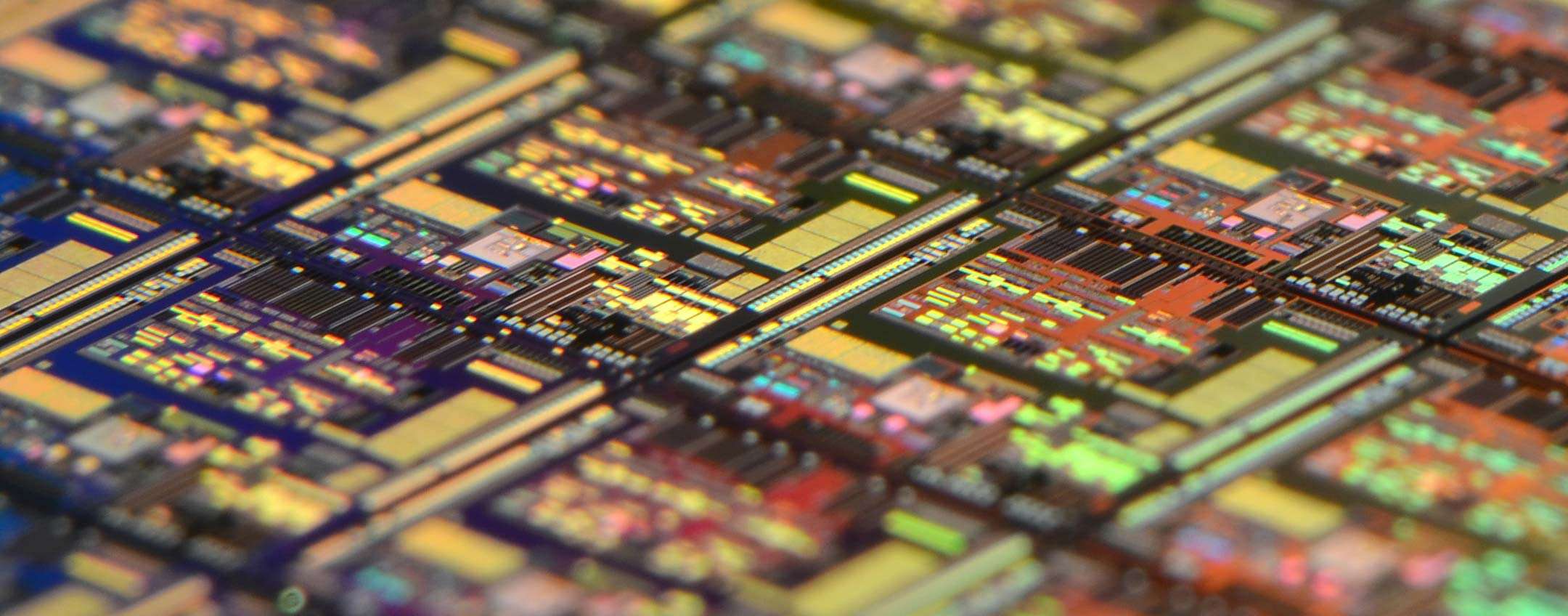 4 miliardi di euro per i chip Made in Italy