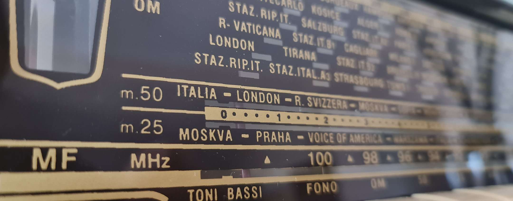 La nuova Radio Londra: BBC, dal Web alle onde corte