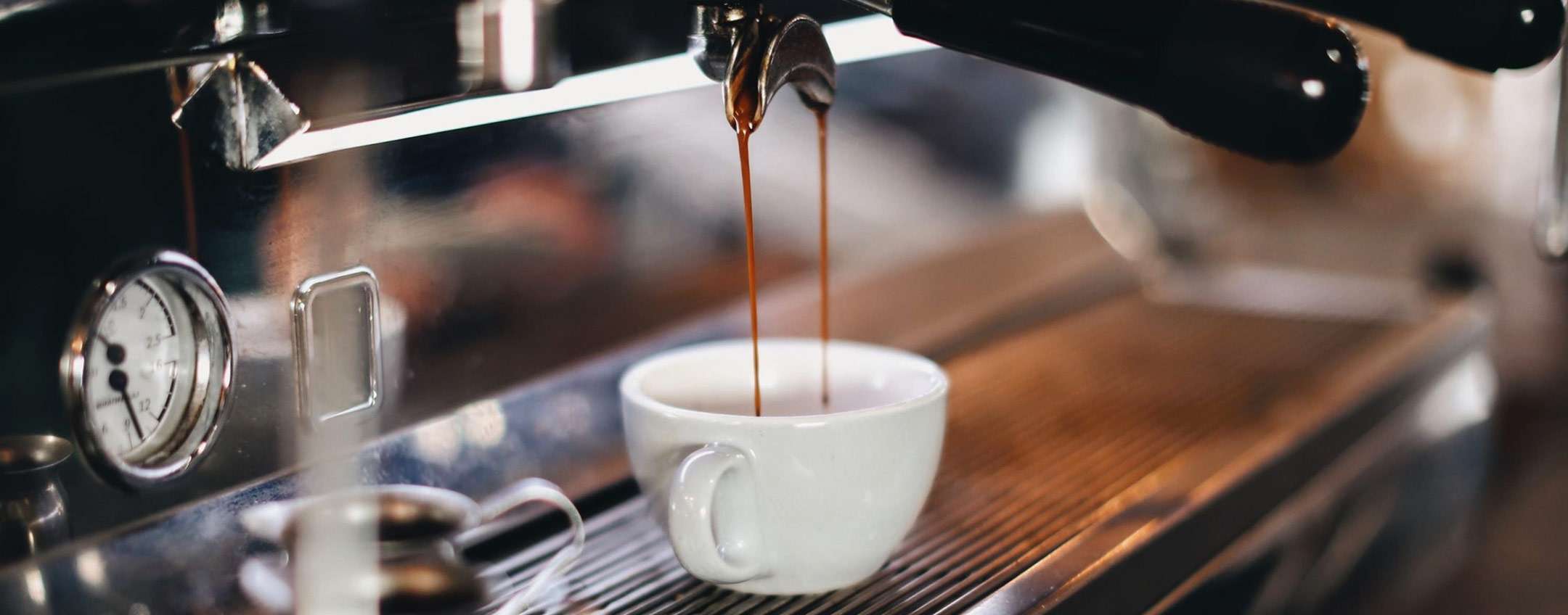 Caffè cashless: boom di pagamenti digitali al bar