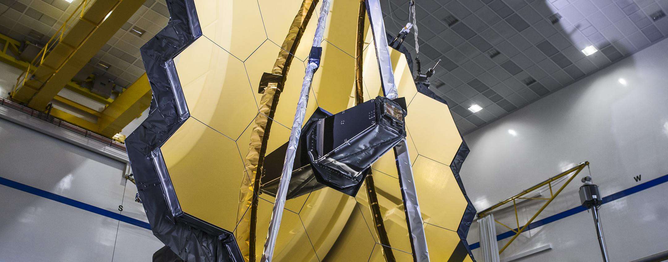 JWST: countdown per le prime immagini di domani (update) JWST: countdown per le prime immagini di domani (update)