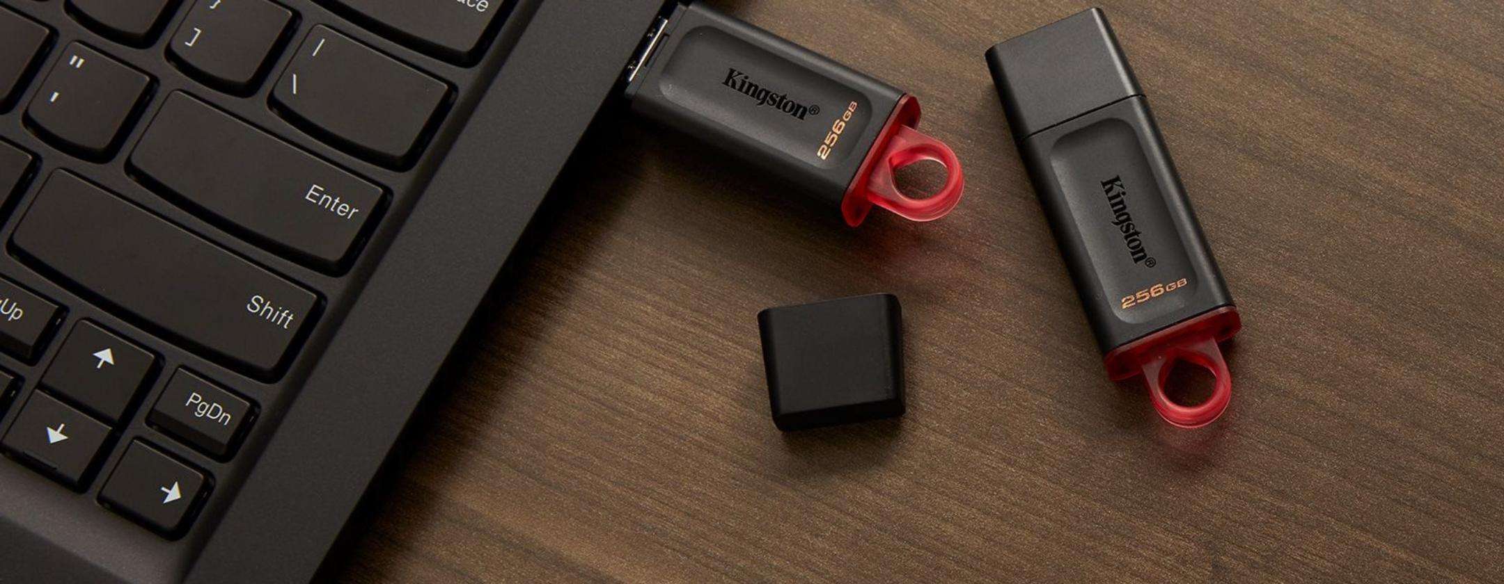Chiavetta USB Kingston 128GB: tanta capienza e super RISPARMIO