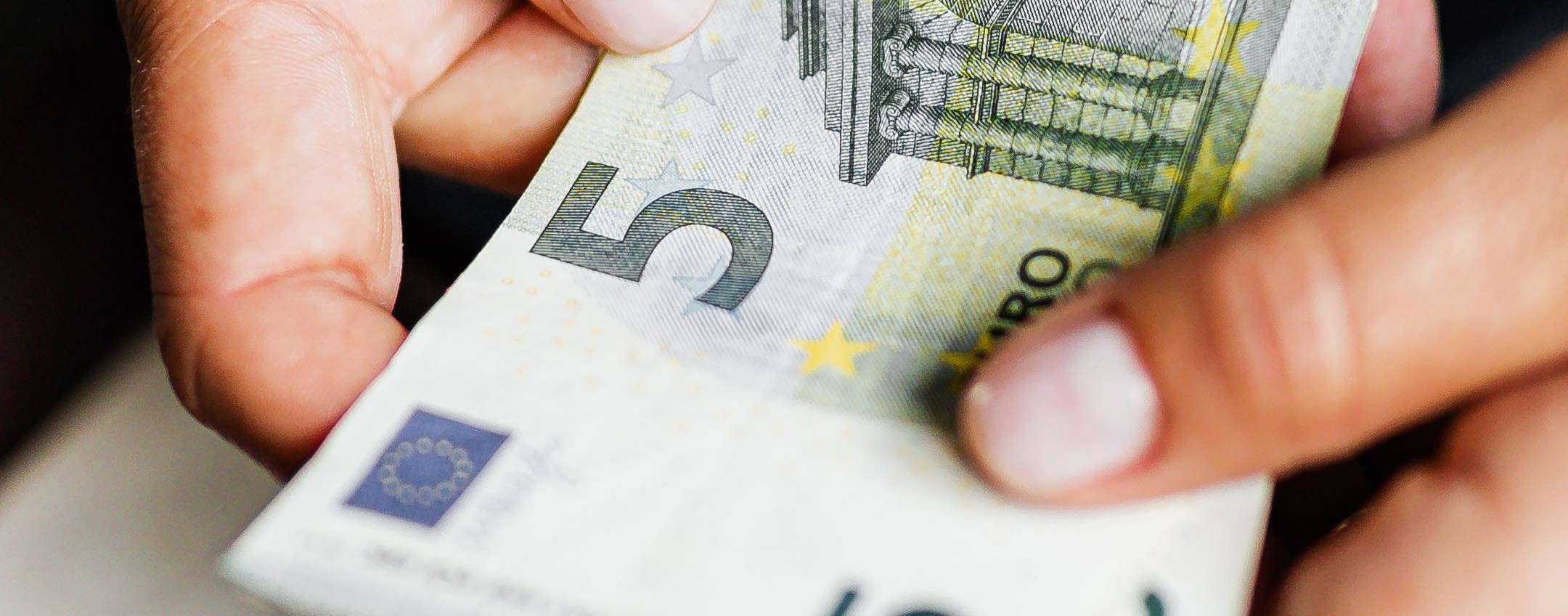 Scopri se Amazon ti regala un buono da 5 euro