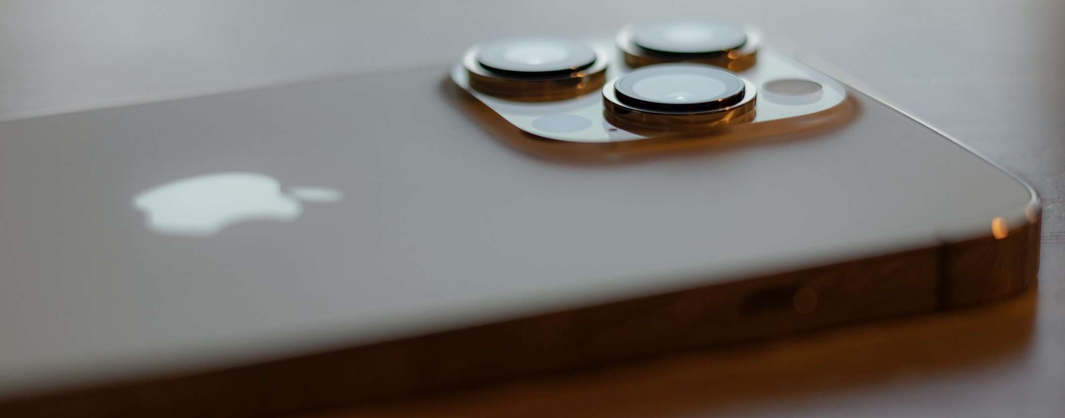 iPhone 15 Pro: un render esclusivo svela il design rinnovato