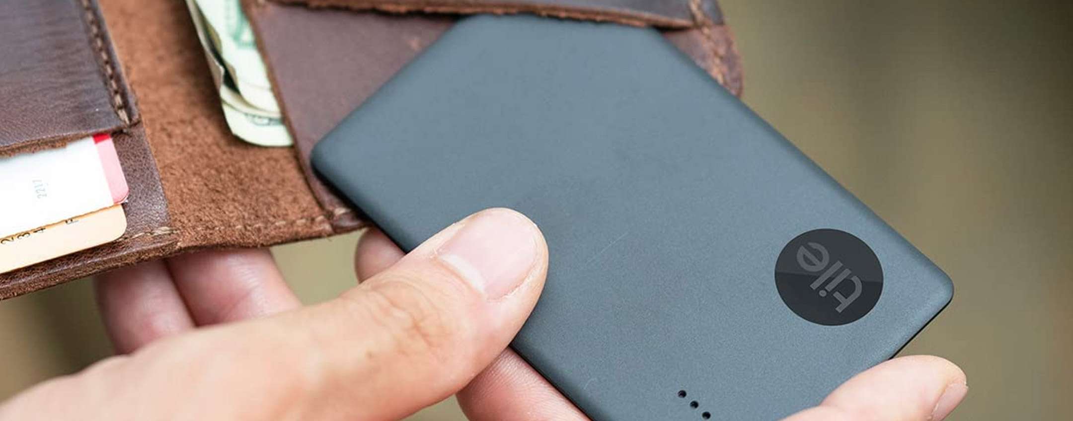 Natale 2022, fai un regalo utile: Tile Slim