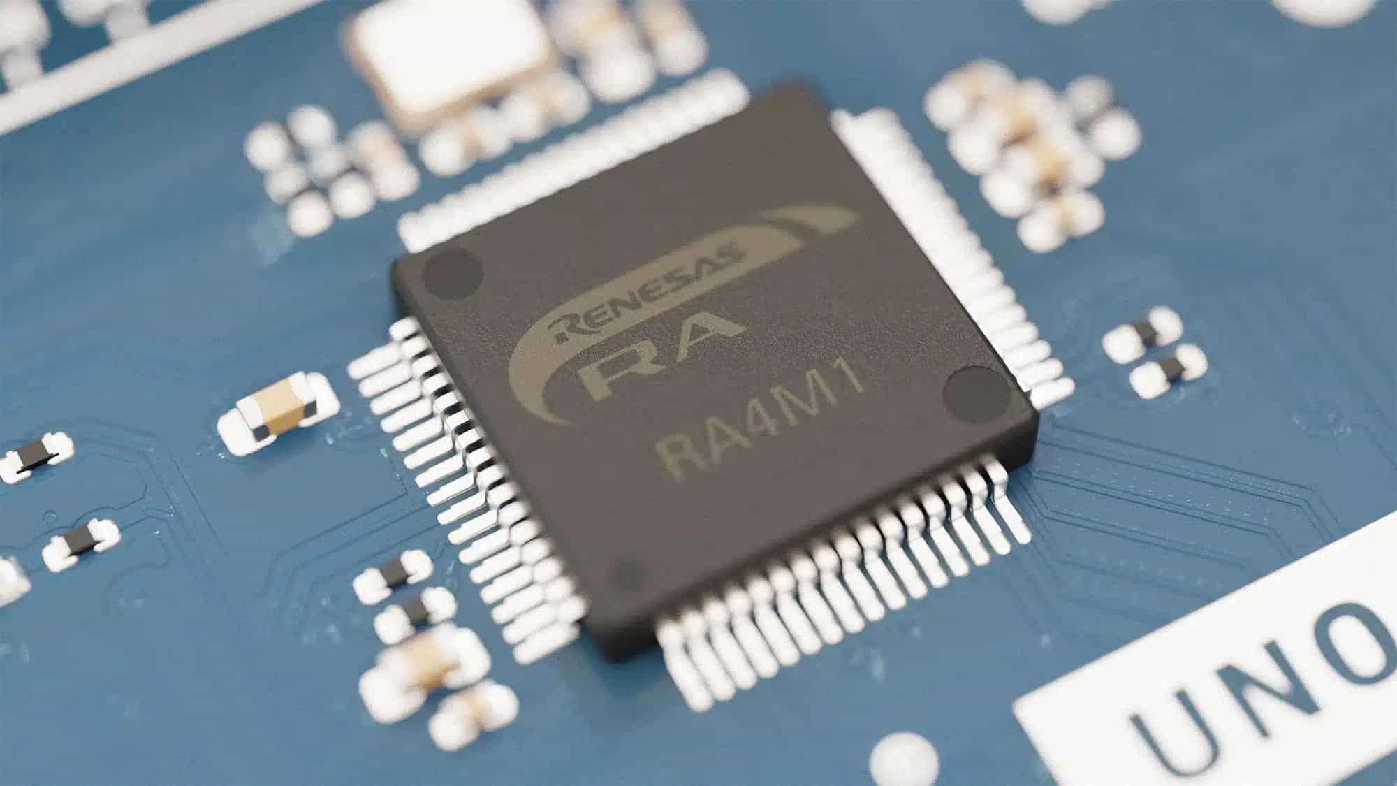 Arduino UNO R4 ufficiale: enorme passo avanti nel processore