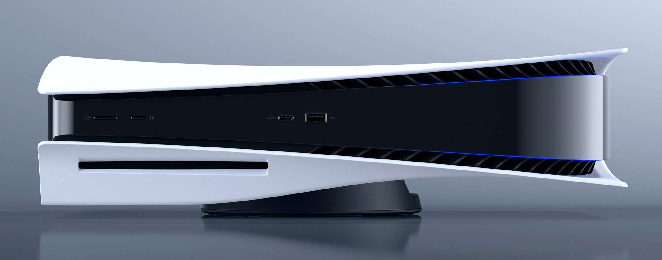 PS5 Standard Edition liscia in sconto al minimo storico (499€)