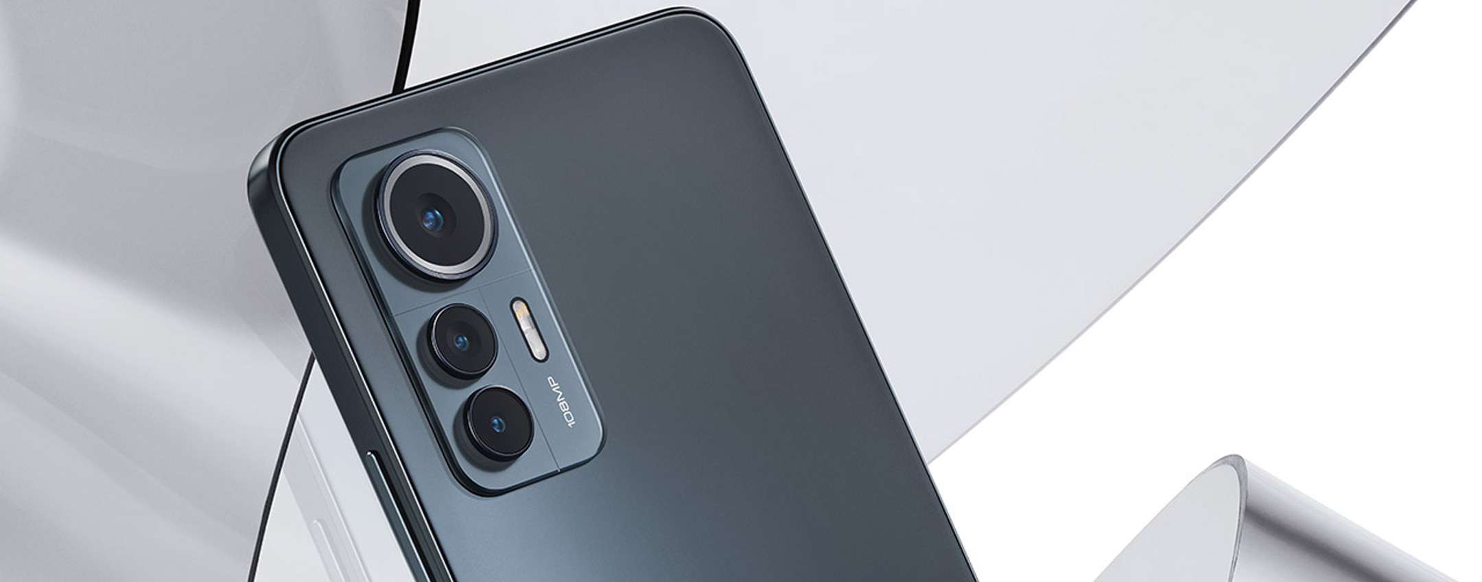 Xiaomi Mi 12 Lite 5G oggi è in sconto su Amazon