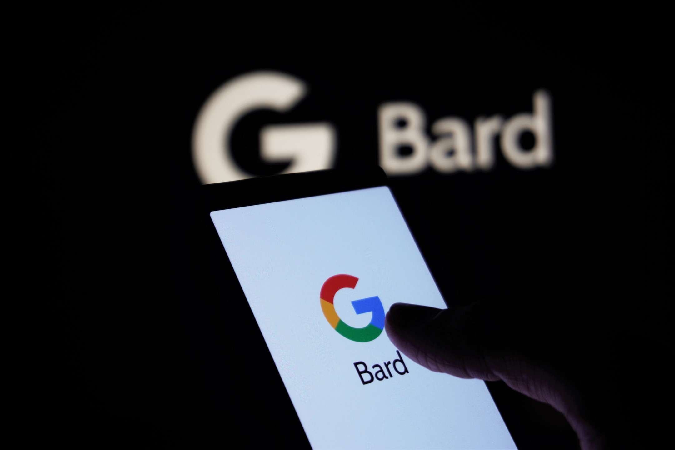 Google Bard: tutte le novità del chatbot, cos'è e come si usa