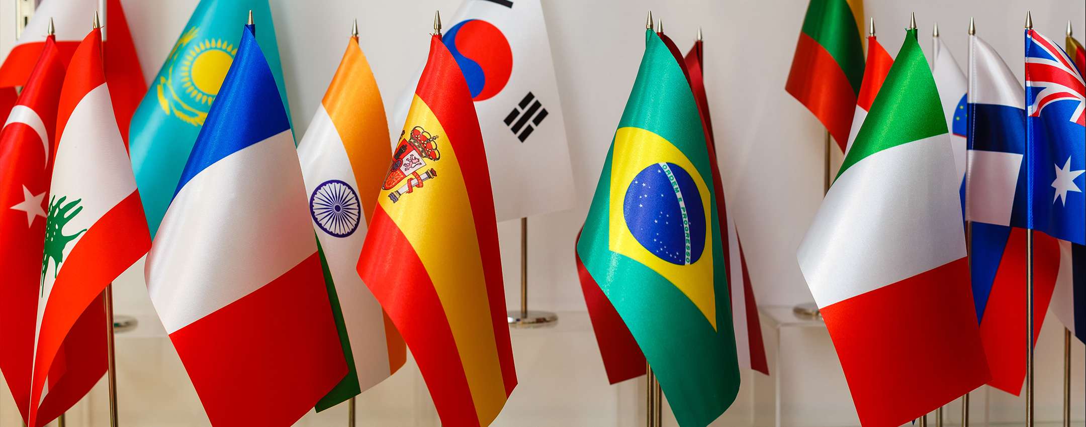 Mondly, c'è il "Back to School": sconti fino al 96%