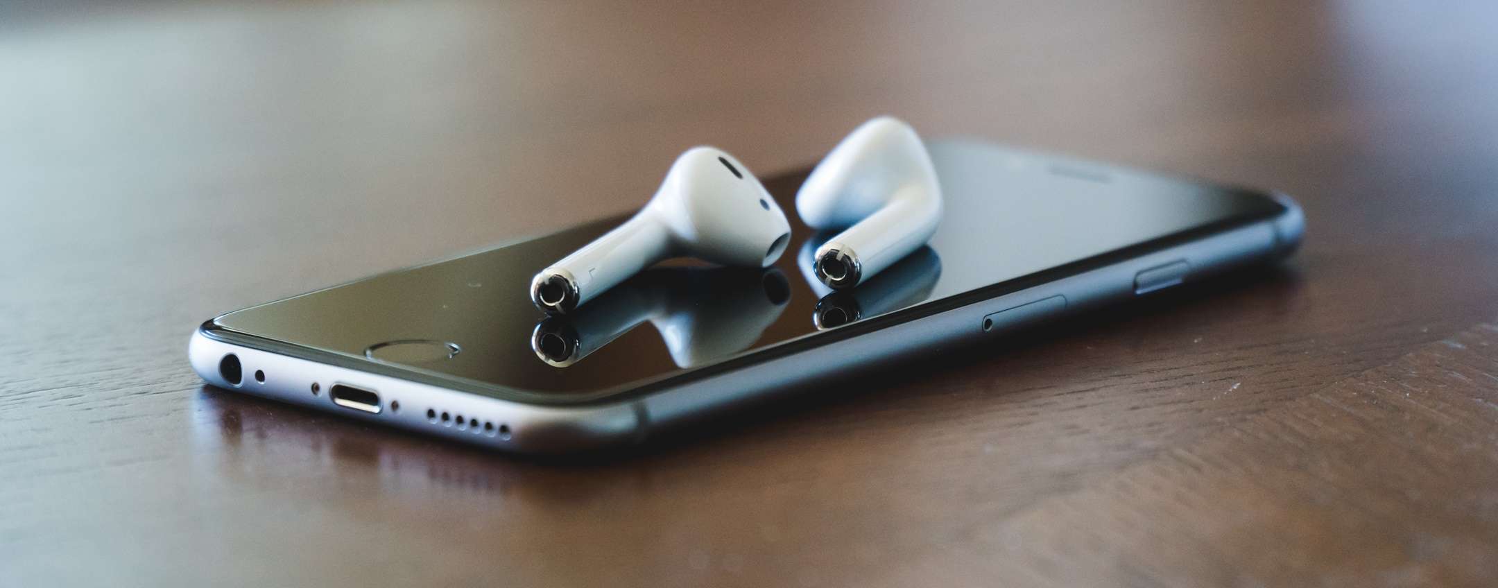 Si chiama Siri e causa di iOS 17 è costretta a cambiare nome