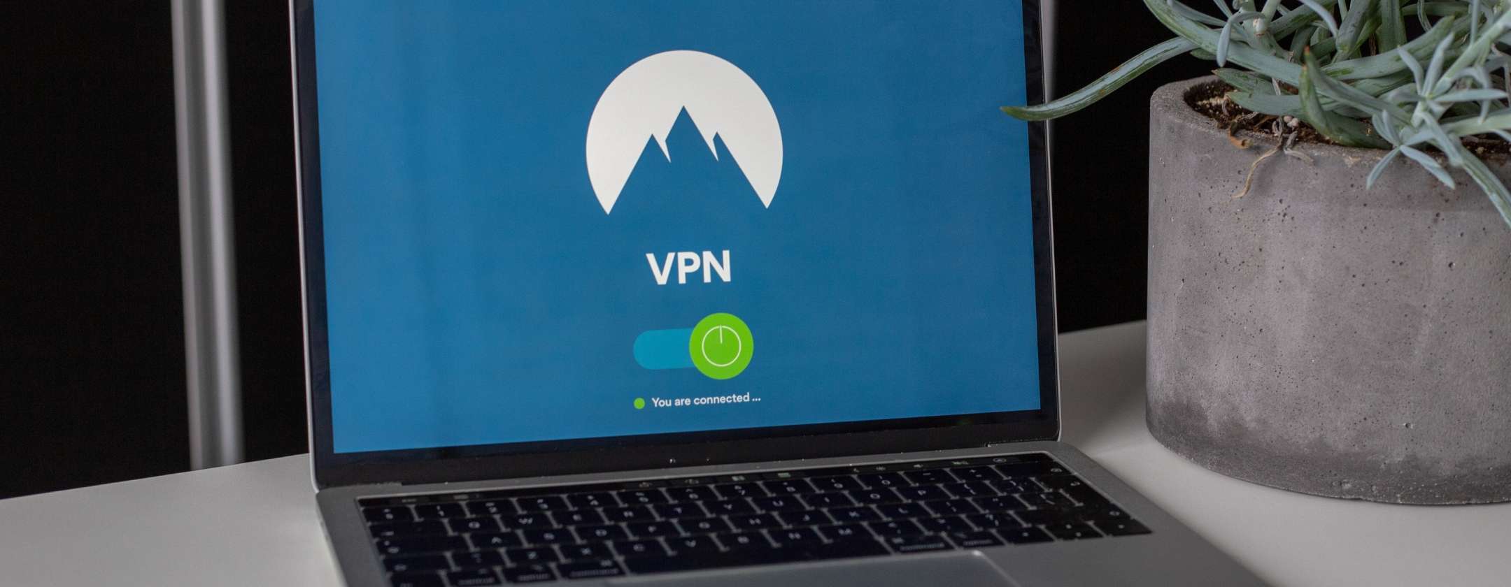 Server VPN virtuali vs fisici: differenze e impatto su sicurezza e ...