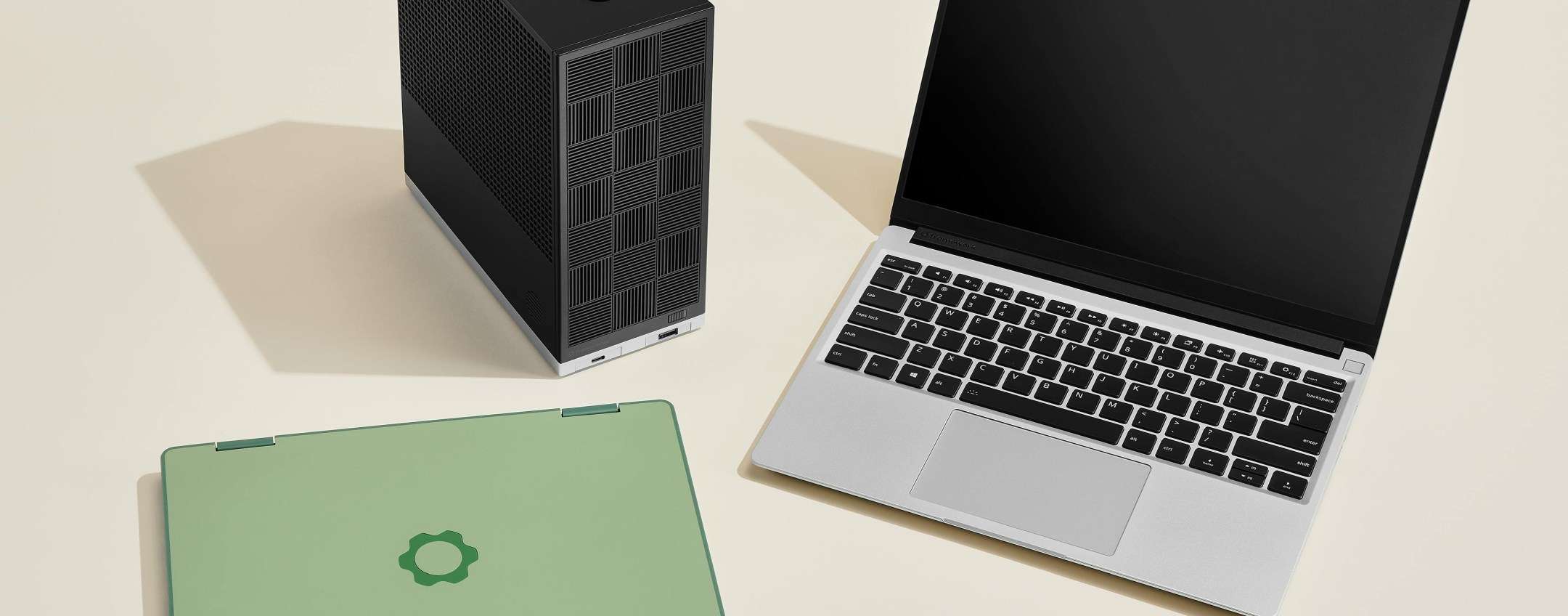 Framework Laptop 13 con AMD Ryzen AI 300 e Desktop